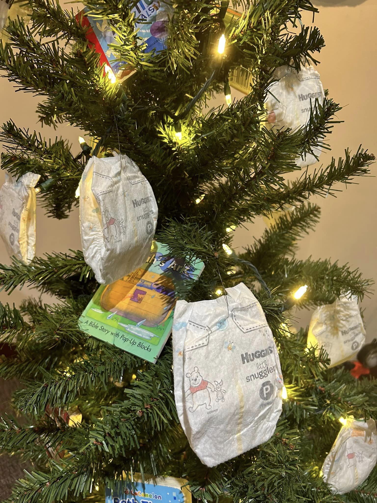 Christmas Tree Decorating Contest - Calvary UMC Mount Airy